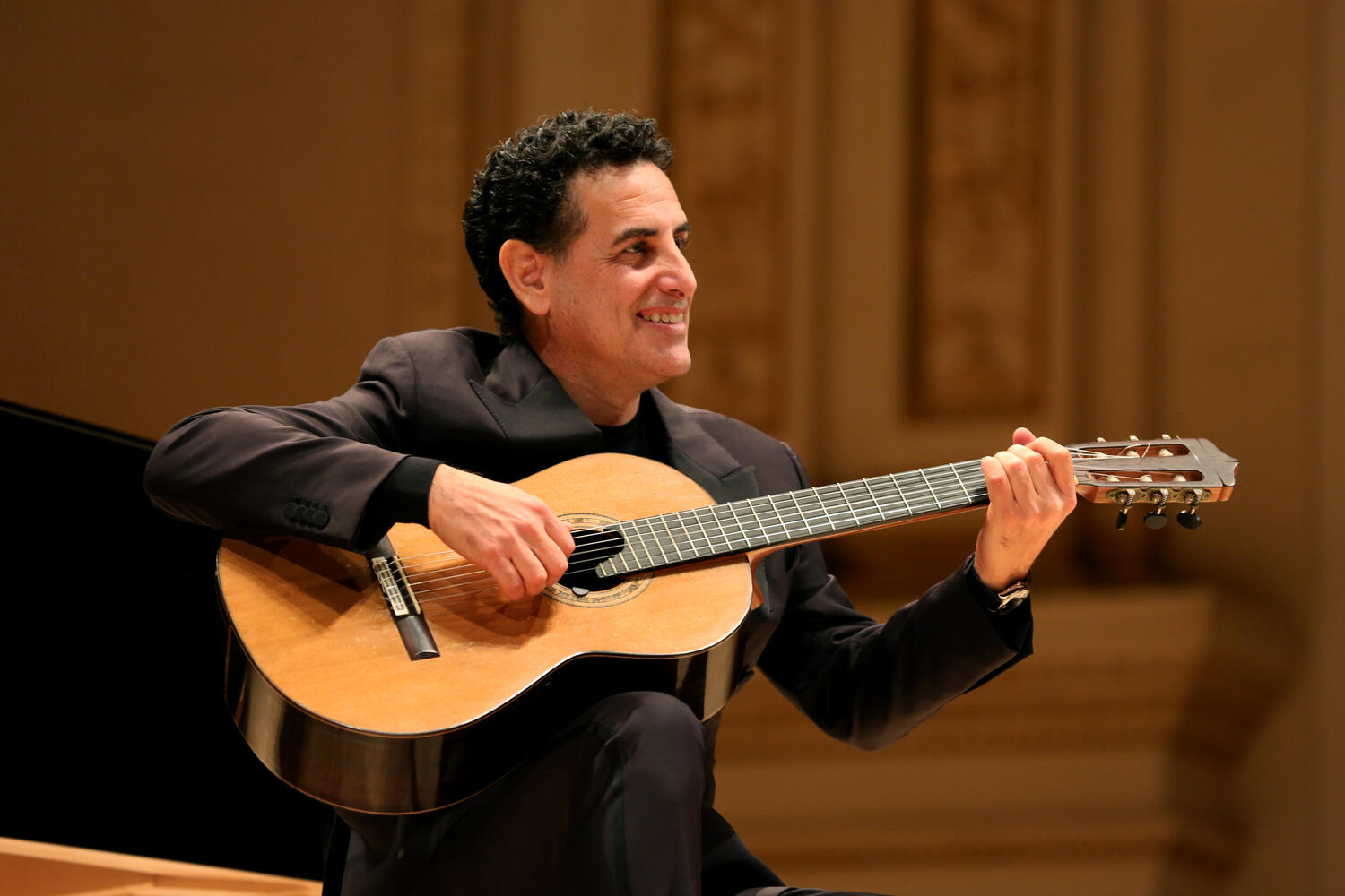 Rick Perdian - Travel and Music